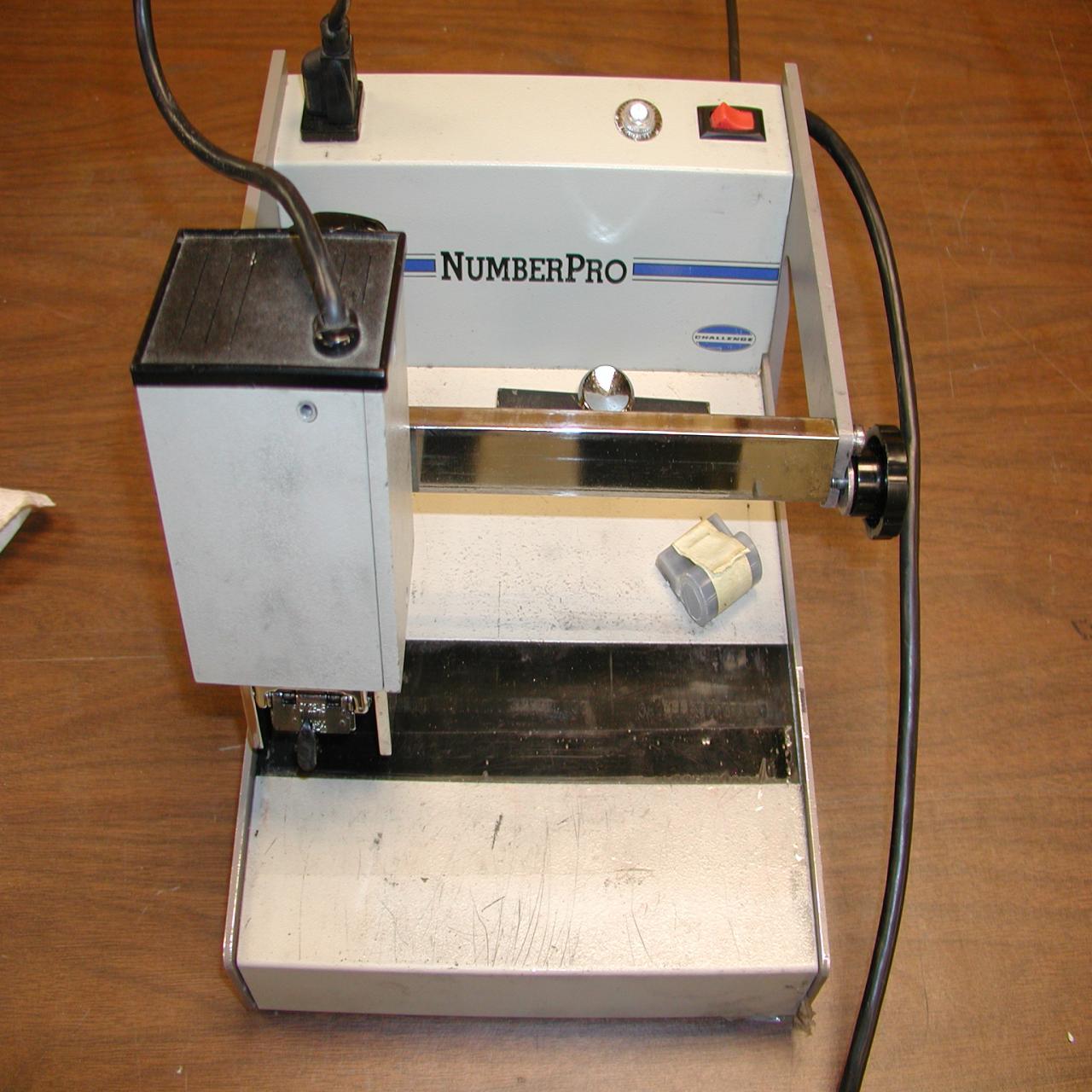 Lot #99: Challenge / Count Number Pro Tabletop Numbering Machine - WireBids